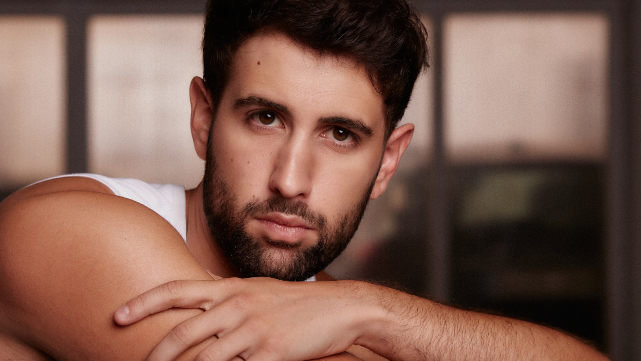 Diego Ross, actor y escritor: «Cuando mejor estoy a nivel artístico ...