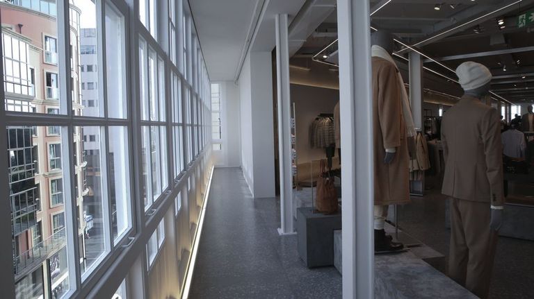 Inditex abre en A Coruña el Zara más histórico