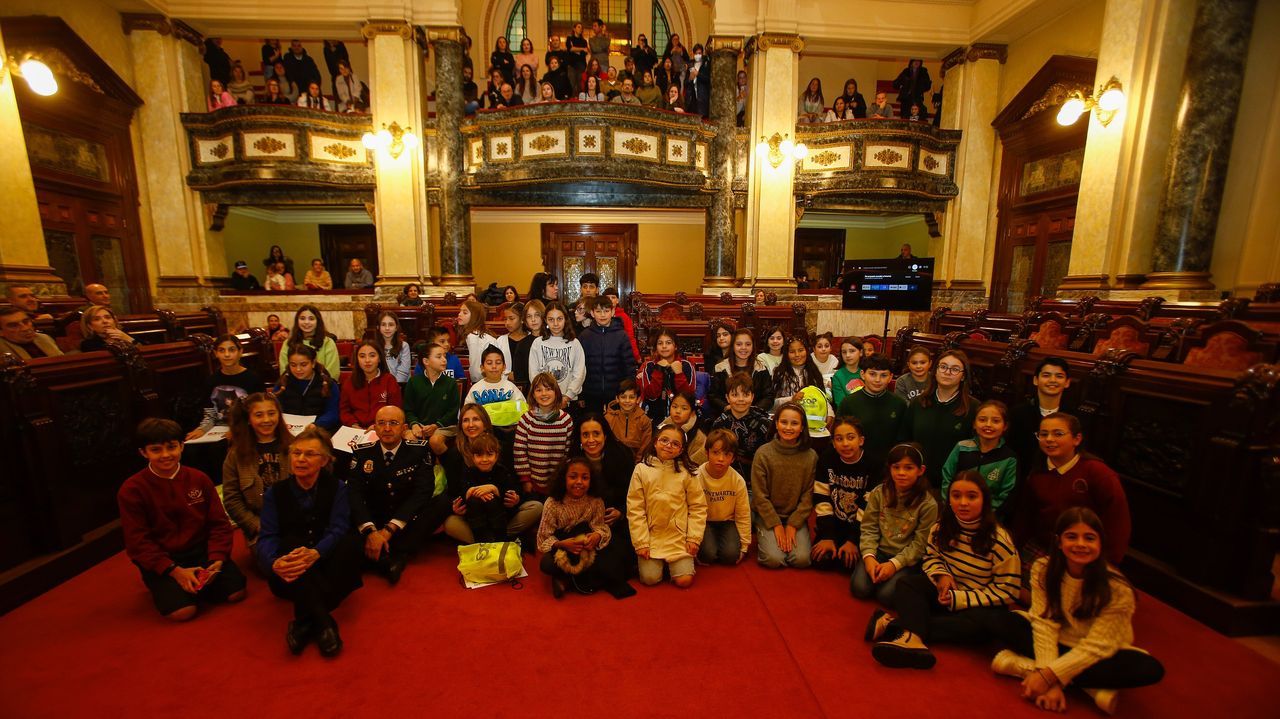 Los escolares dan lecciones de seguridad vial en A Coruña