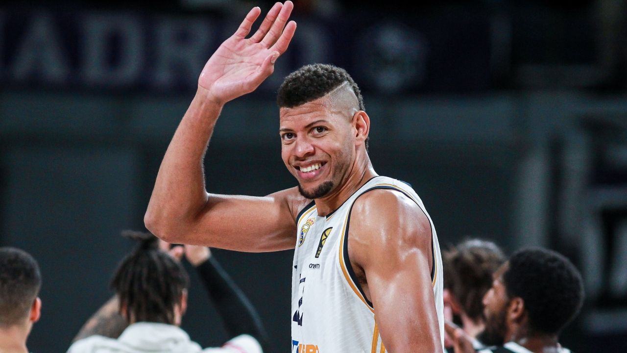 Tavares deja en el aire su continuidad en el Real Madrid