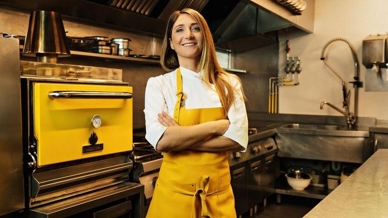 Lucía Freitas, primera gallega premiada por la Academia Internacional ...