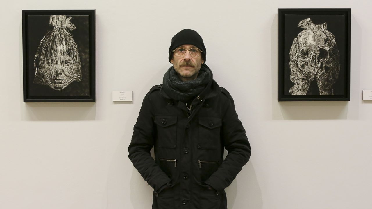 Fernando Patiño: el artista que pinta con humo