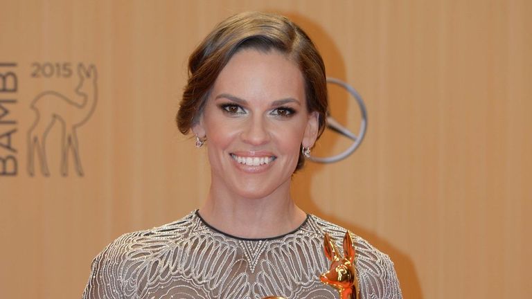 Hilary Swank, de 48 años, anuncia que va a ser madre por primera vez