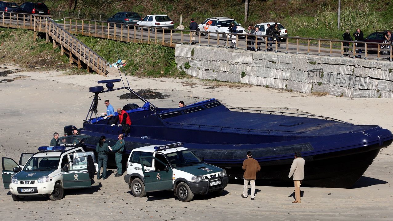 Registran una nave en el Ulla utilizada para el macroalijo de 3.700 ...