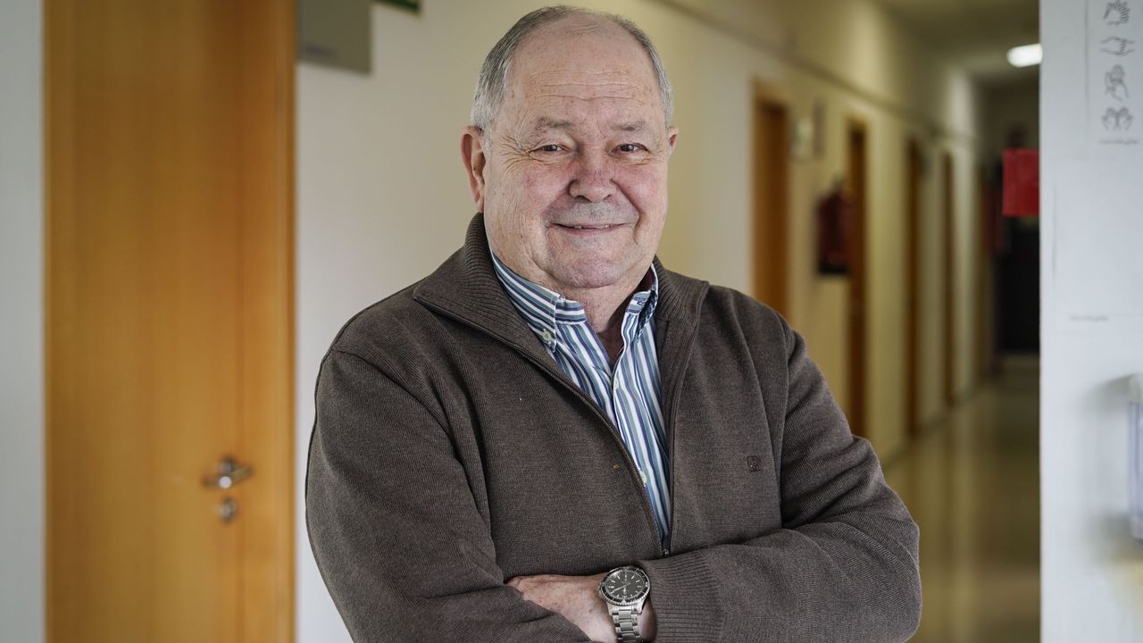 Luis Rodríguez Ennes: «Tengo la columna fastidiada de tanto estudiar ...