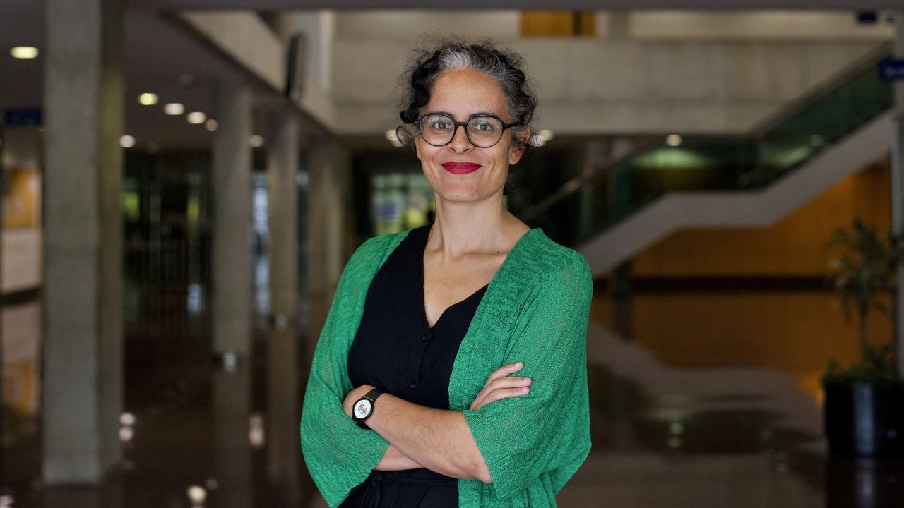 Ana Ballesteros: «La pandemia constató que los centros de detención de ...