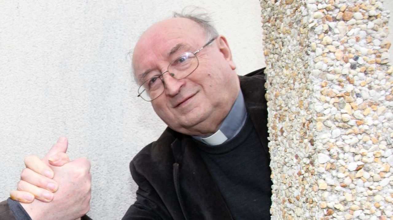 Falleció José Esmorís Cambón, de Sofán, exrector del Seminario Maior y ...