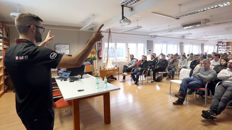 Pablo Terroba narró en el CIFP Coroso cómo llegó desde Viveiro a la ...