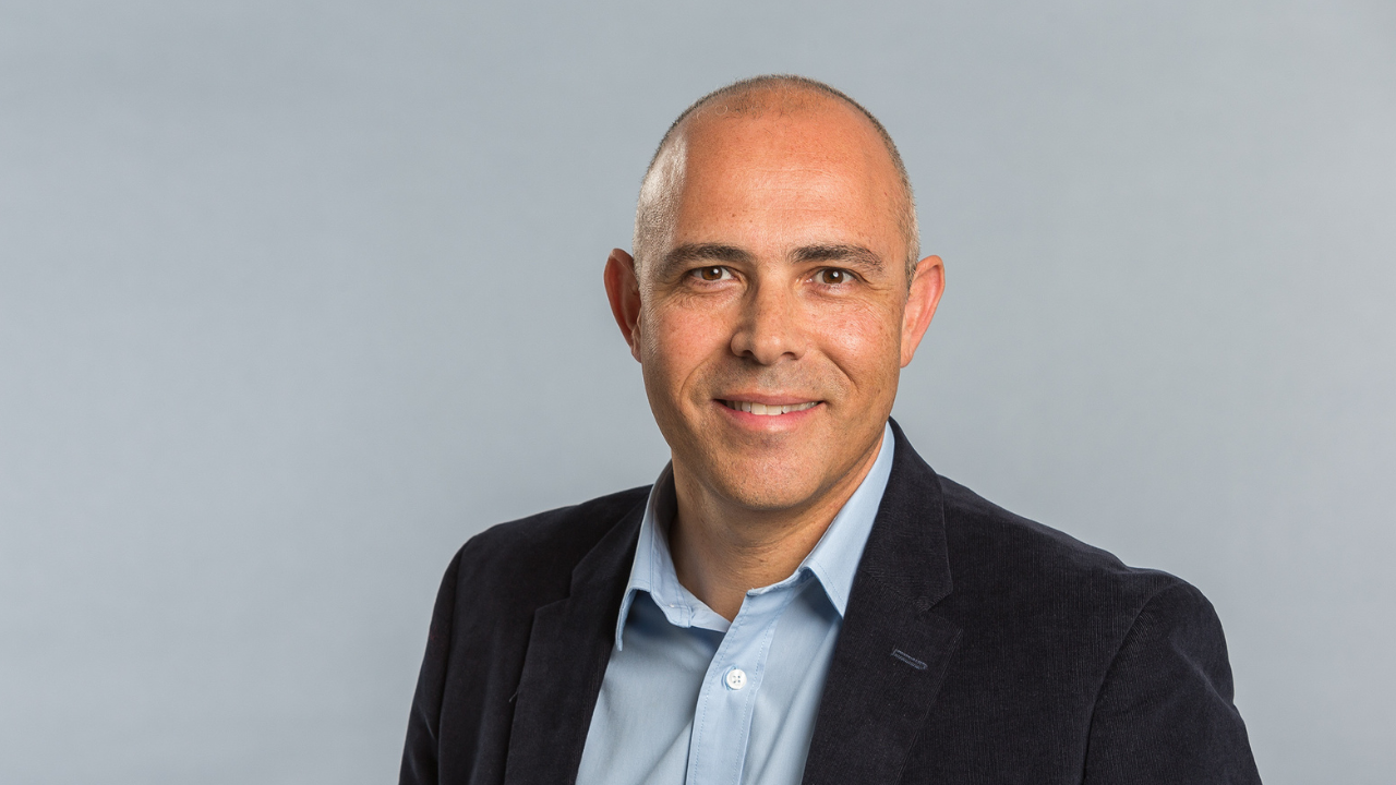 Alon Chen, neurobiólogo: «Un 40 % de la gente va a atravesar un ...