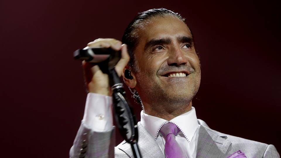 Más de 6.000 personas escucharon las «Confidencias» de Alejandro Fernández