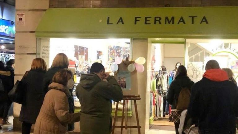 La Fermata celebra un año más su mercadillo «vintage» navideño