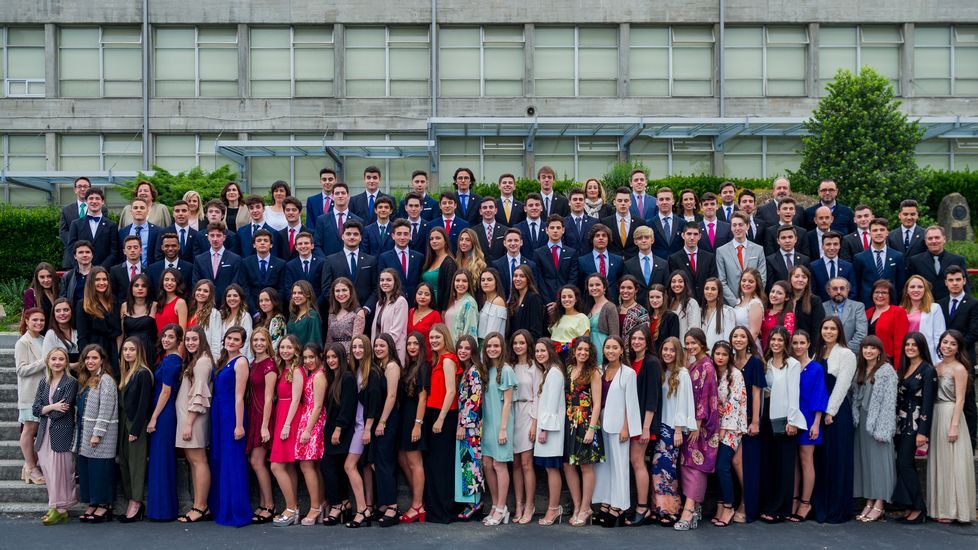 Colegios e institutos despiden a una nueva promoción de alumnos