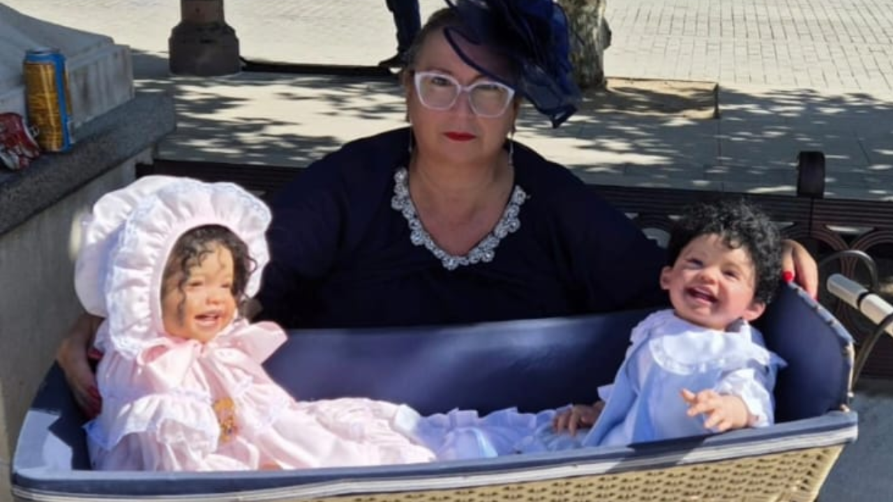 Marta Villamil es una de las mayores coleccionistas de bebés reborn de ...