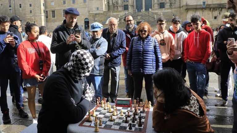 Rey Enigma exhibe su juego en la penúltima jornada del Bicapawn Chess ...