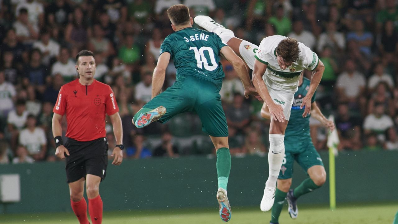 Cid Camacho, el árbitro de la victoria del estreno ante el Elche, se ...