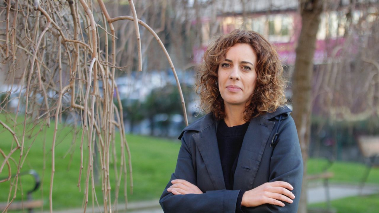 Alexandra Fernández estudia dejar Anova