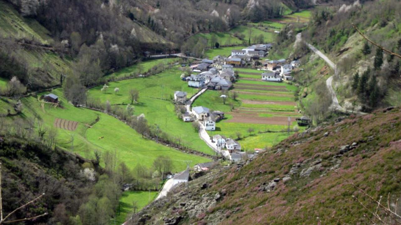 Así construye Moal la aldea asturiana del siglo XXI