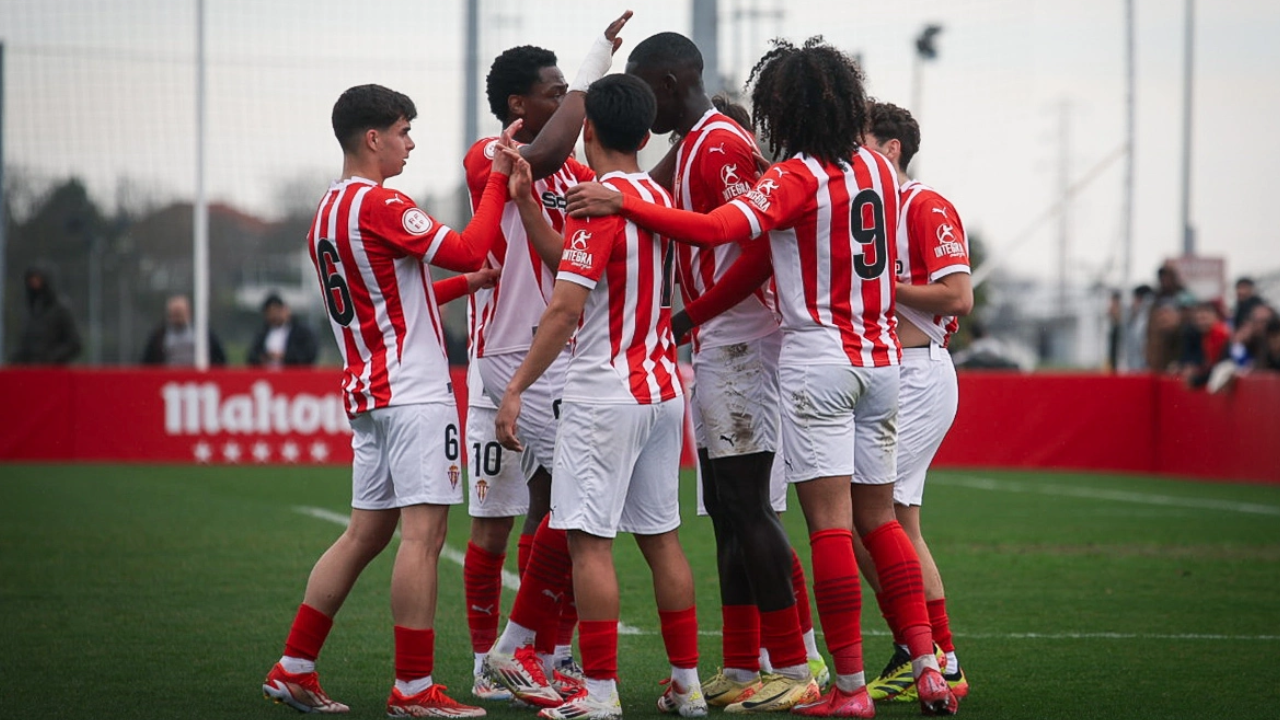 Contundente victoria del Sporting B para mantenerse en Playoff