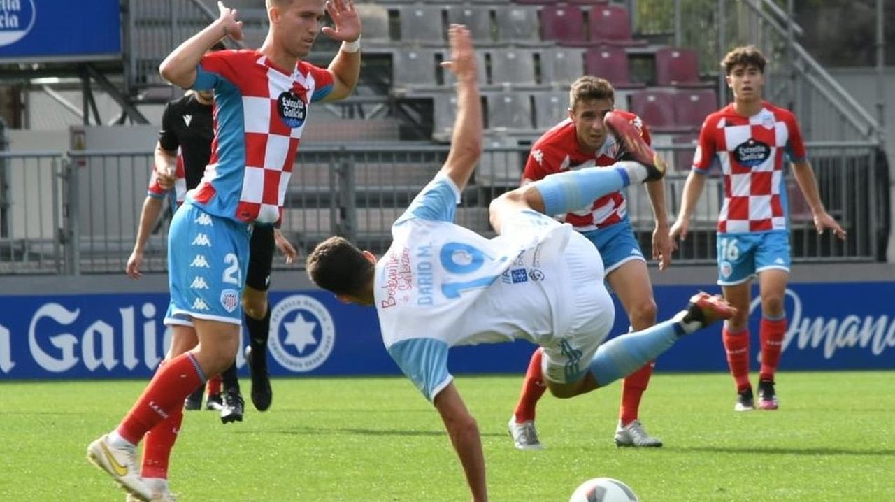 El Compos pierde tres puntos en los últimos seis minutos