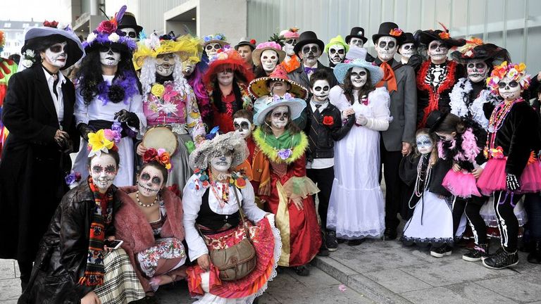 Imágenes de las diez comparsas