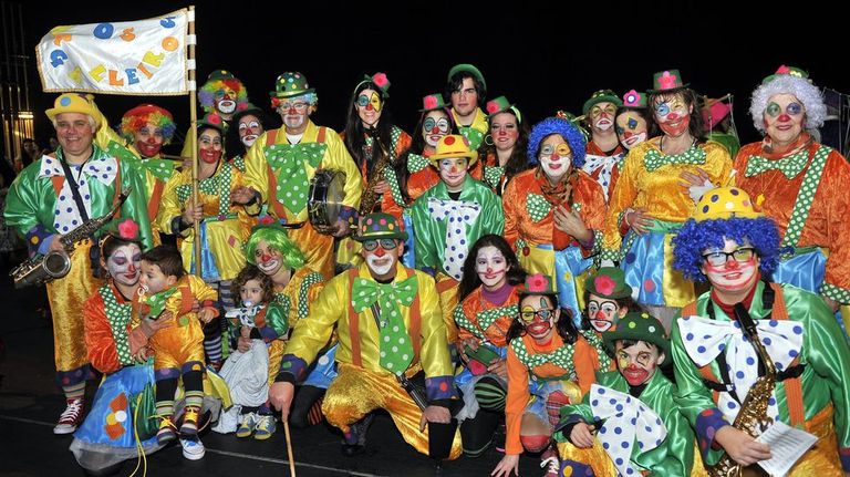 Imágenes de las diez comparsas