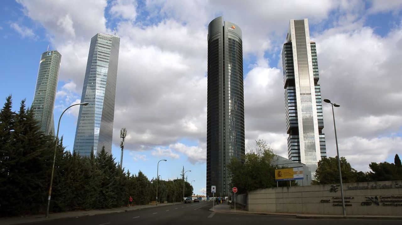 La Castellana, Recoletos y El Velerín, los barrios más caros de España ...