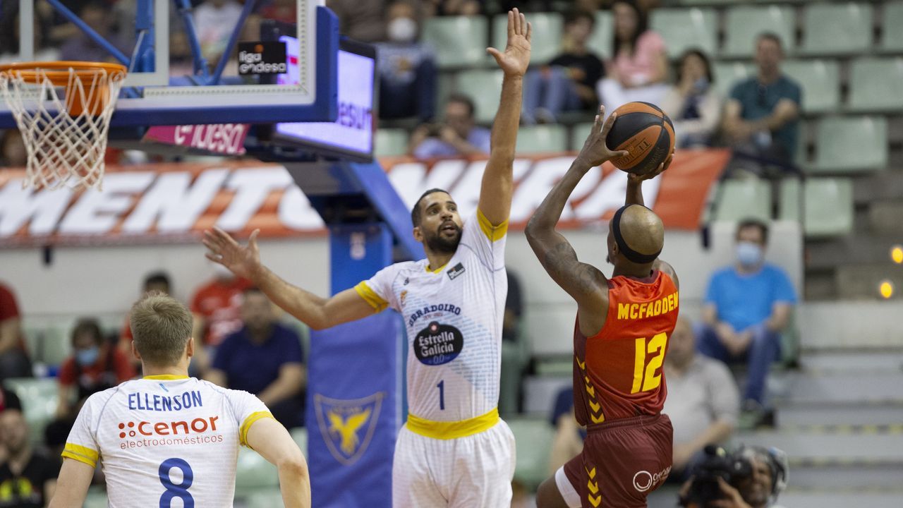 Thomas Scrubb y Ellenson, los notables del Obradoiro en Murcia
