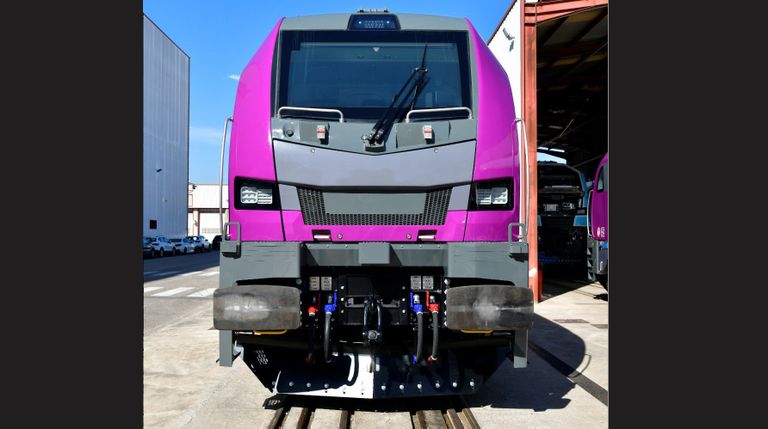 Stadler ultima seis locomotoras de gran potencia para la Variante de Pajares