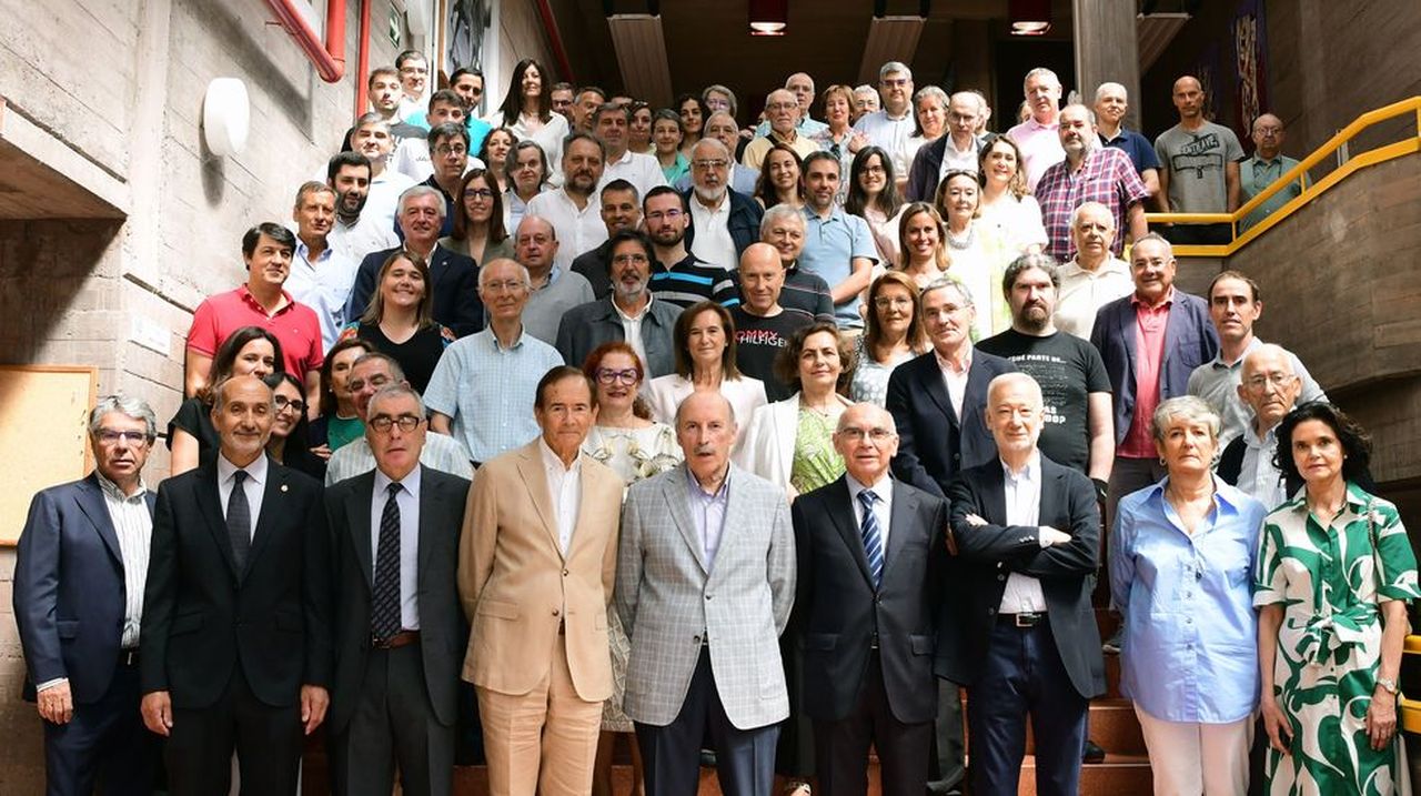 Homenaje en la USC a nueve docentes de Matemáticas