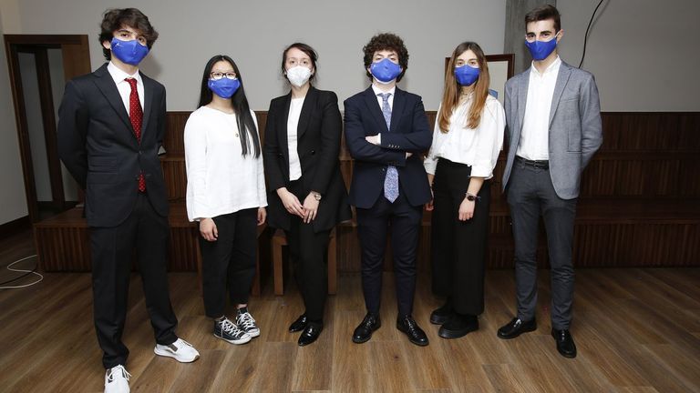 El coruñés Santa María del Mar se alza con el Torneo de Debate ...