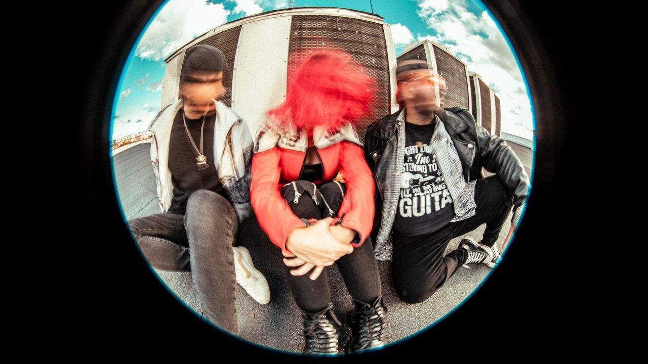 ¿Quiénes son 30s40s50s, la banda apadrinada desde Bueu de la que todo ...