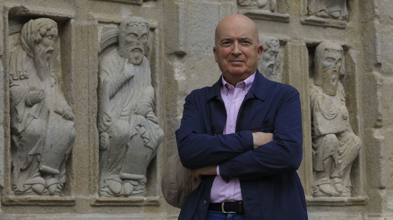 Ángel Sicart, ex director xeral de Patrimonio Cultural: «El turismo debe estar controlado»