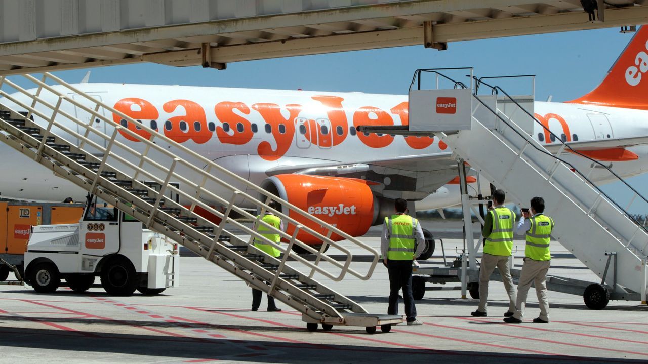 EasyJet aplaza al 2 de agosto el inicio de sus vuelos entre Santiago y ...