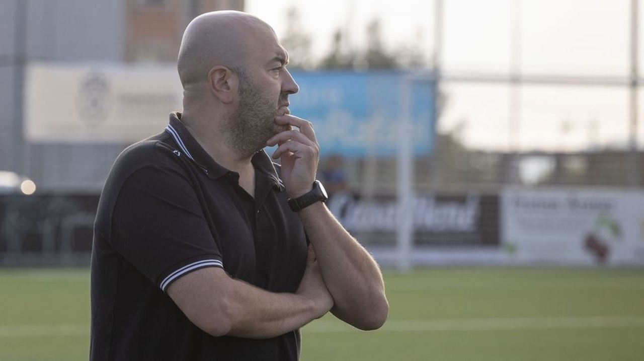 Alberto Mariano sustituye a Jesús Baleato en el banquillo del Arzúa