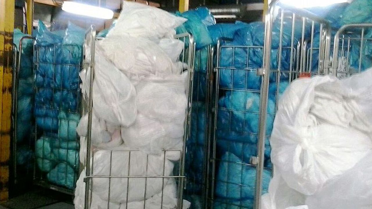 Sanidad planea una gran lavandería pública para todos los hospitales
