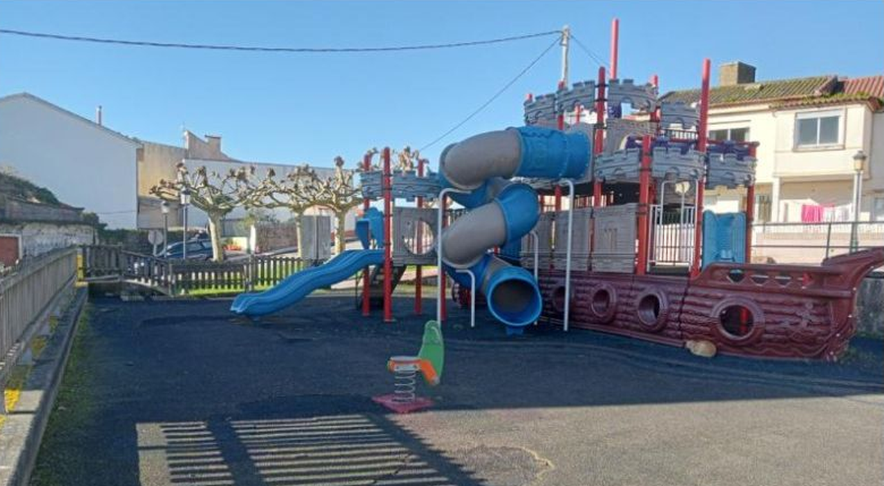 La mejora del parque infantil de A Ponte do Porto costará más de 25.000 ...