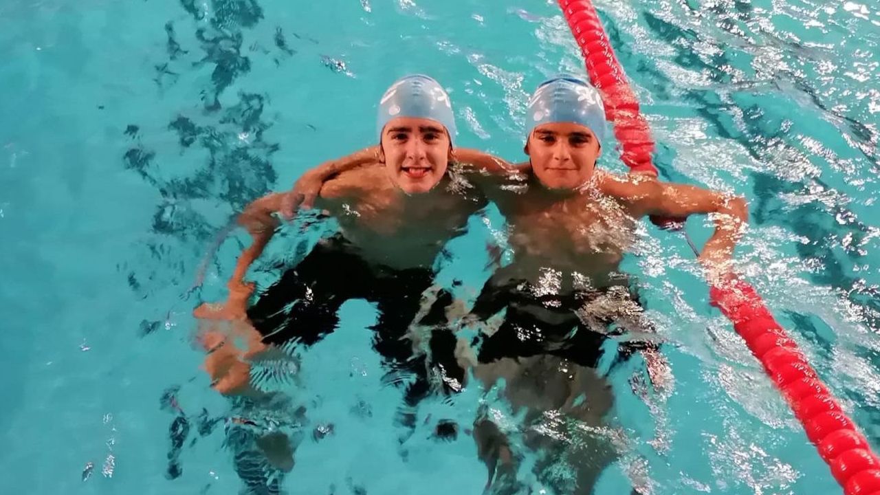 Hugo Otero y Rubén Antón, del CN Xove, en el grupo de seguimiento de la ...