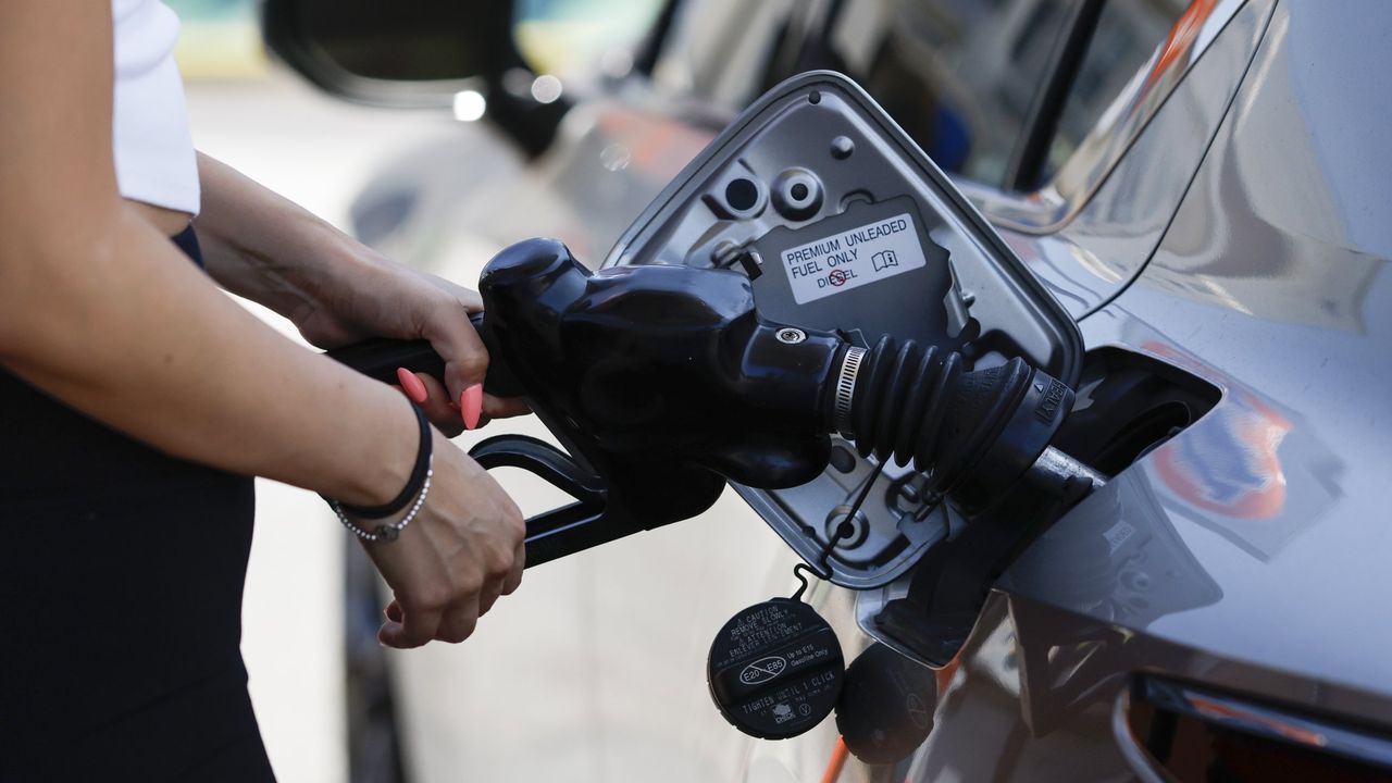 Los Carburantes Escalan A Nuevos Máximos Anuales Tras Sumar Tres