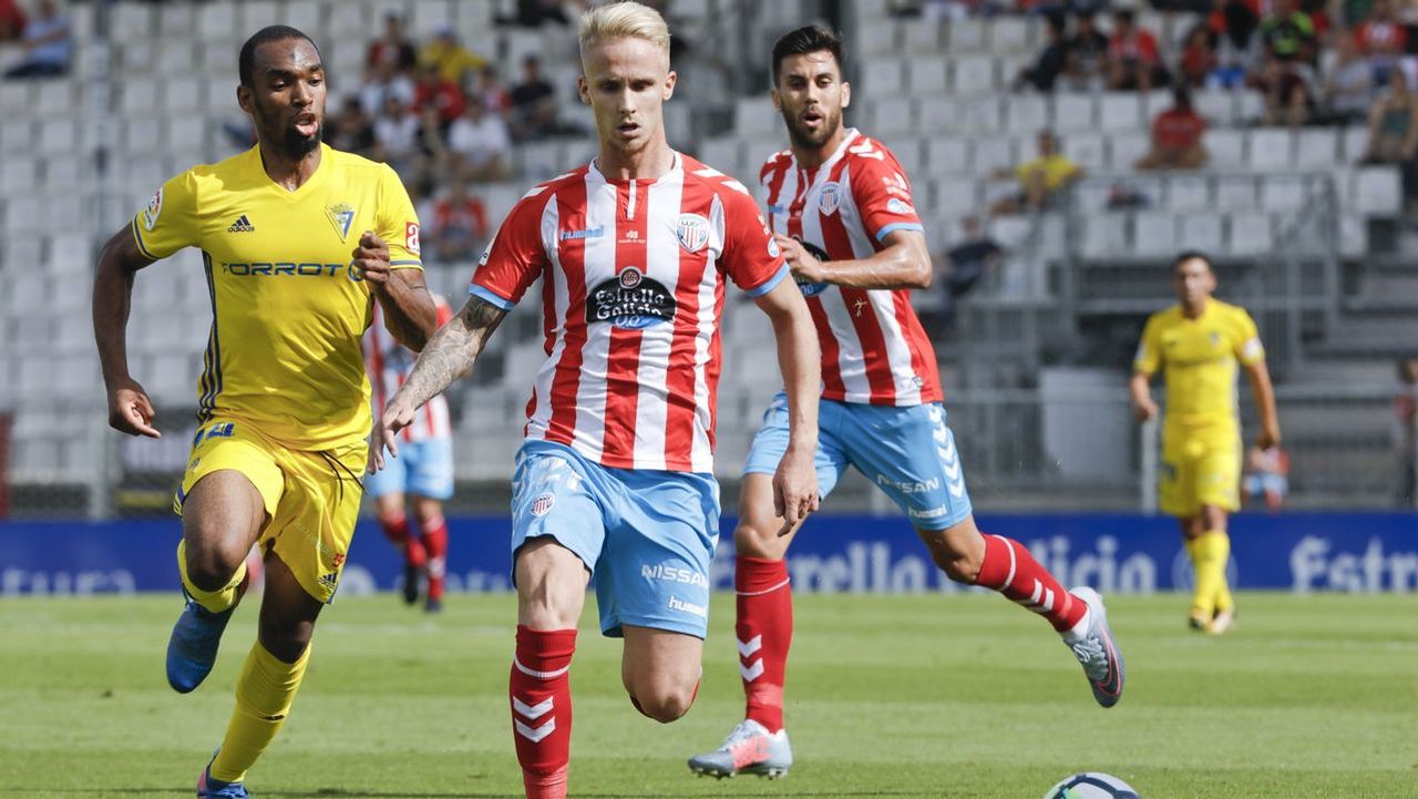Sergio Gil vuelve a entrenar con el grupo tras una rotura fibrilar