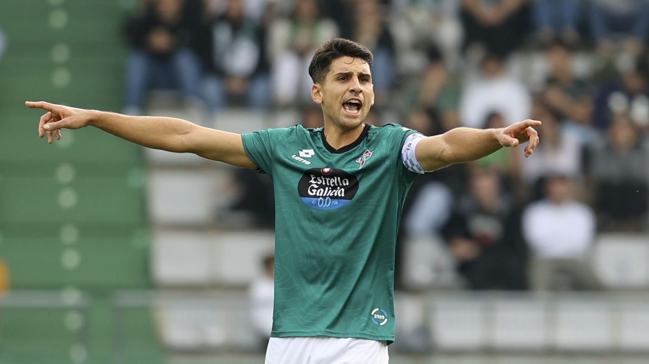 David Castro, centímetros y altura de miras en el Racing de Ferrol ...