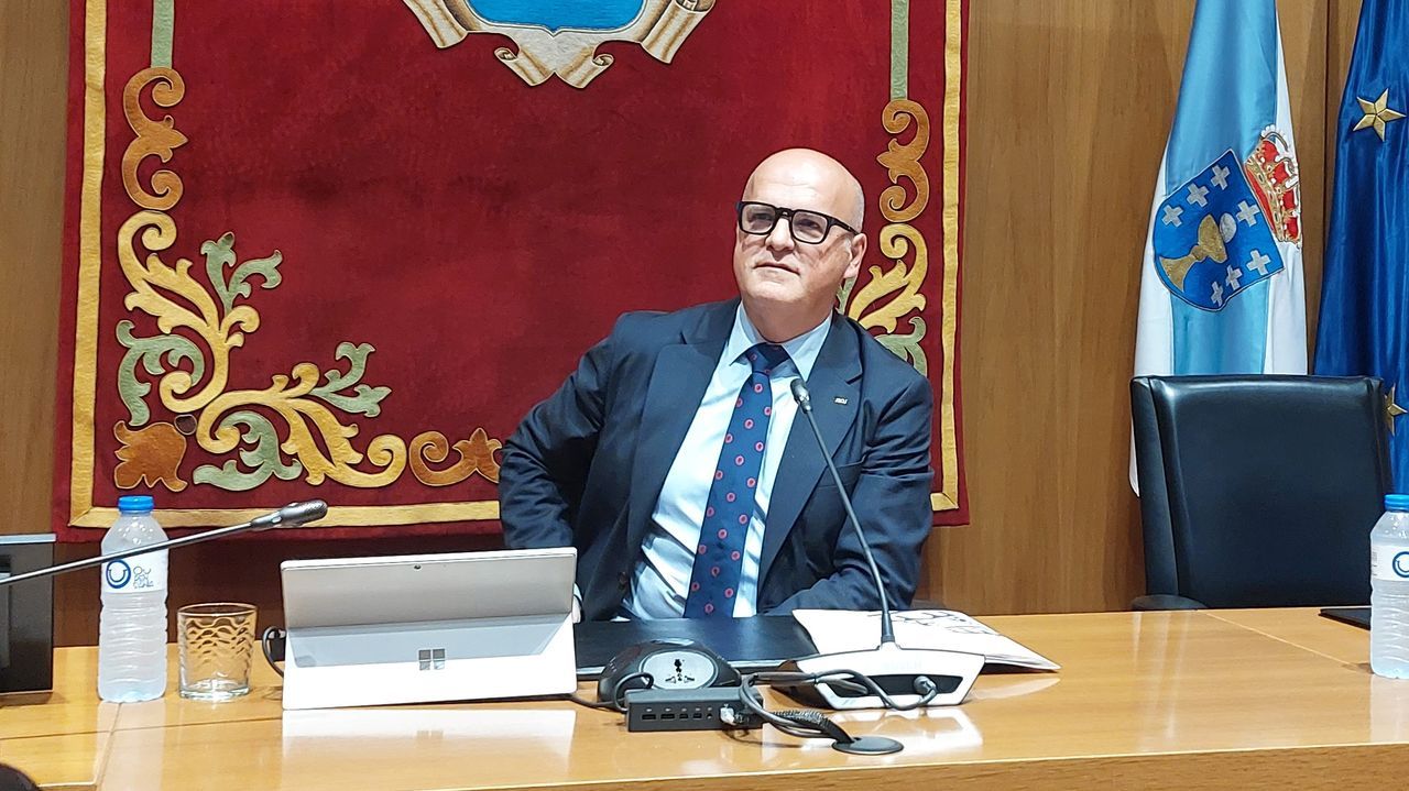 Baltar completa su retirada de la primera línea política y renuncia a ...