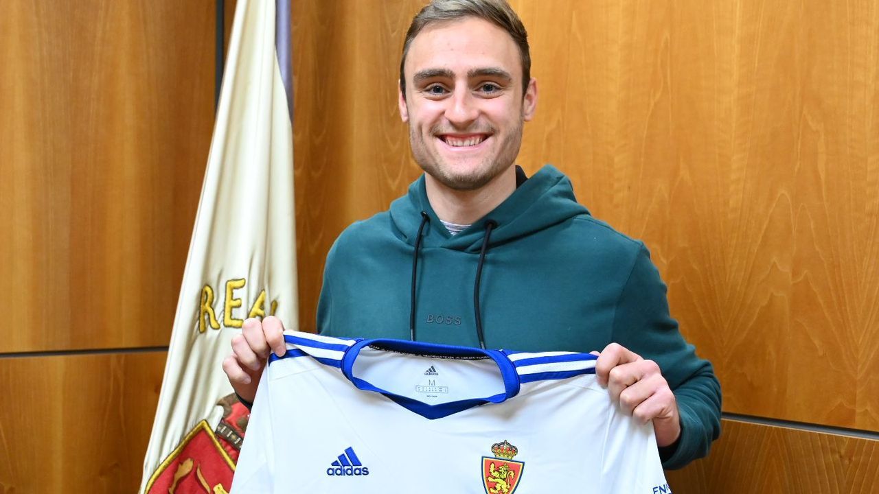 Daniel Lasure supera un tumor y ya puede volver a jugar con el Zaragoza