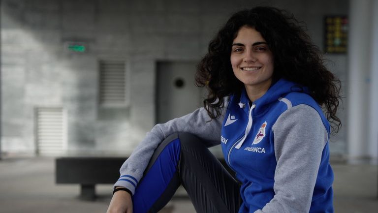 Patri López también renueva con el Dépor