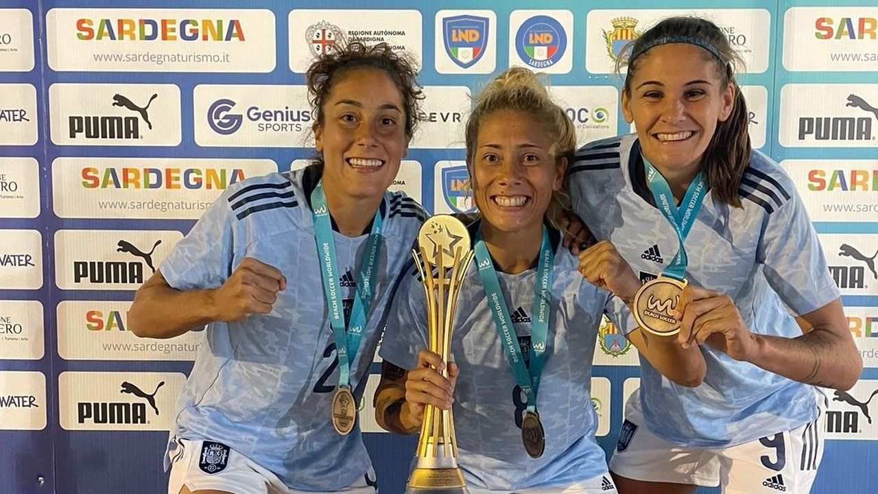 Carol González, Sara Tui y Andrea Mirón, campeonas de Europa con España