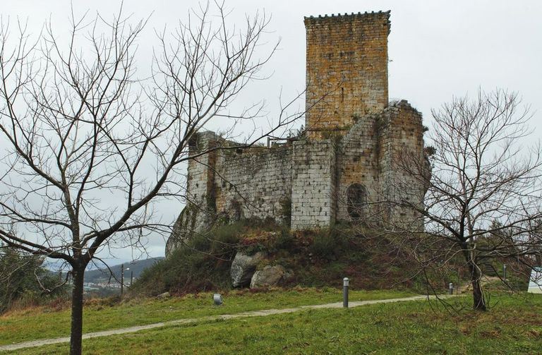El Castillo de Andrade reabrirá sus puertas a las visitas el 1 de julio