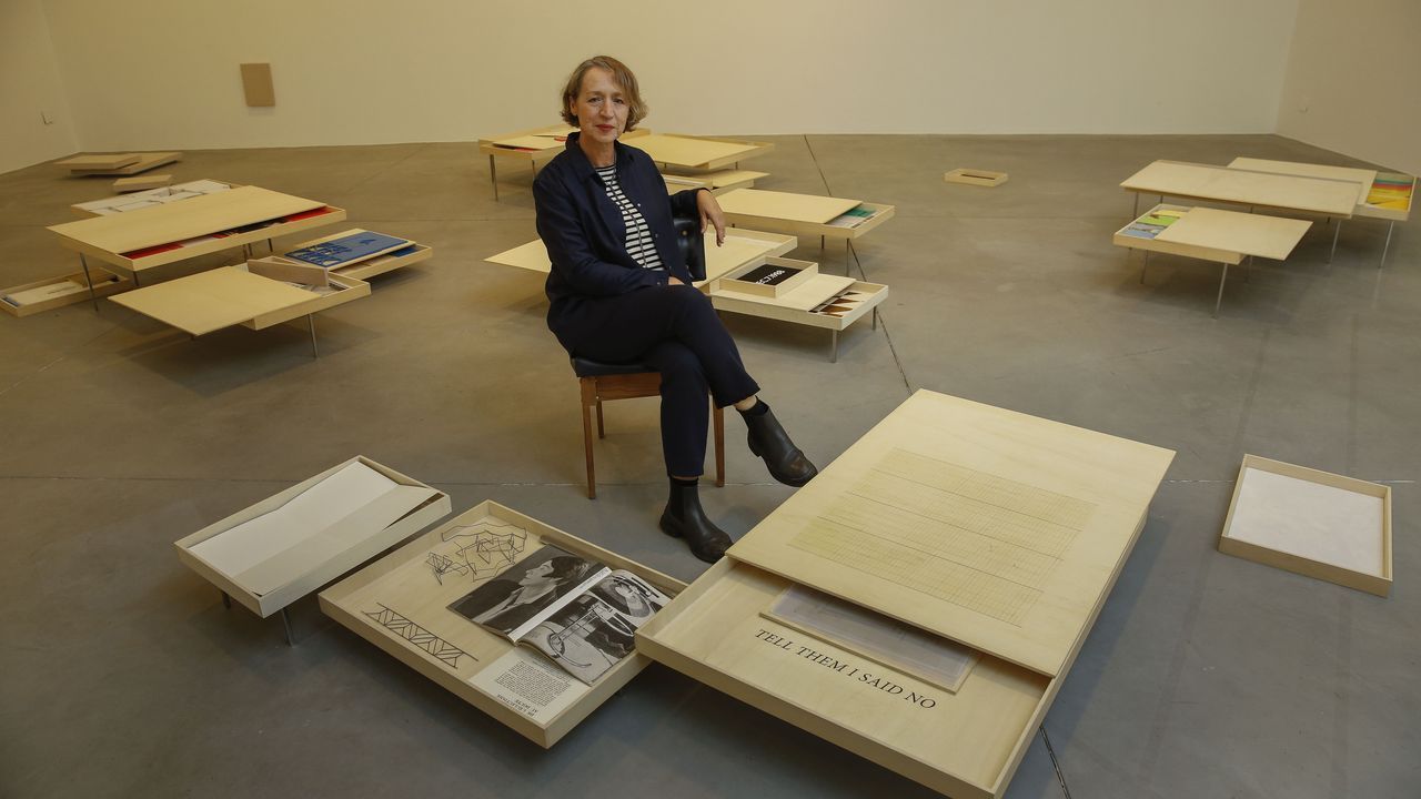 La artista portuguesa Fernanda Fragateiro revela su proceso de trabajo ...