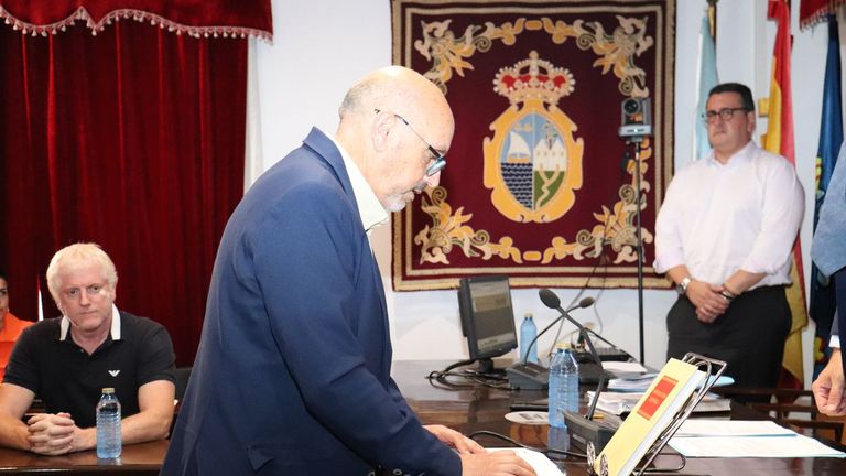 José Carlos Vidal asume la alcaldía por Nós Pobra, mientras en Ribeira ...