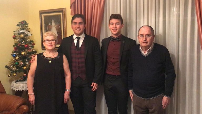 Los gemelos más esperados, Pablo y Marcos, cumplen 20 años; su madre ...