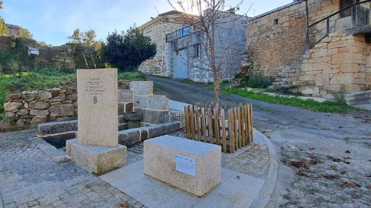 Humanizan la fuente y el entorno de Vilanova de Estevesiños de Monterrei