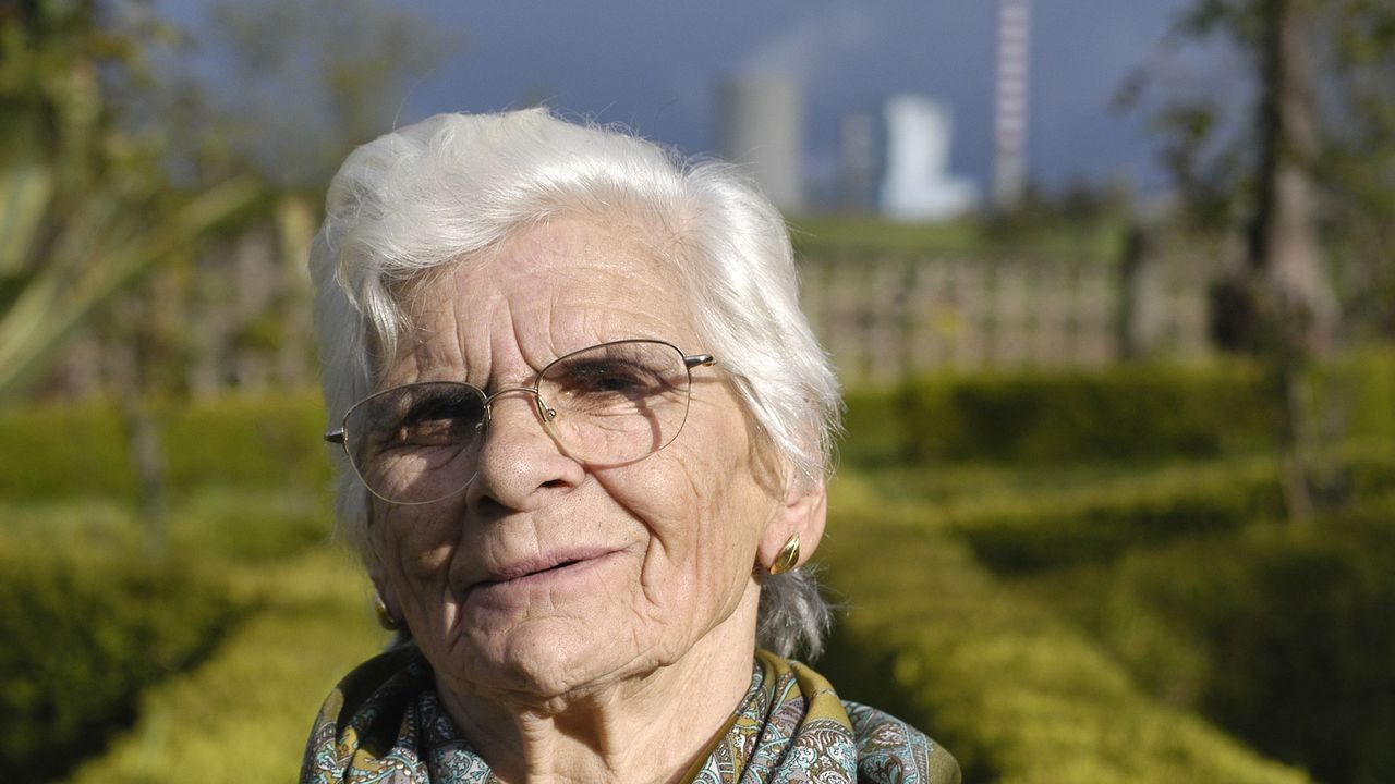 Felisa, que luchó contra la central de Meirama, fue enterrada el día ...